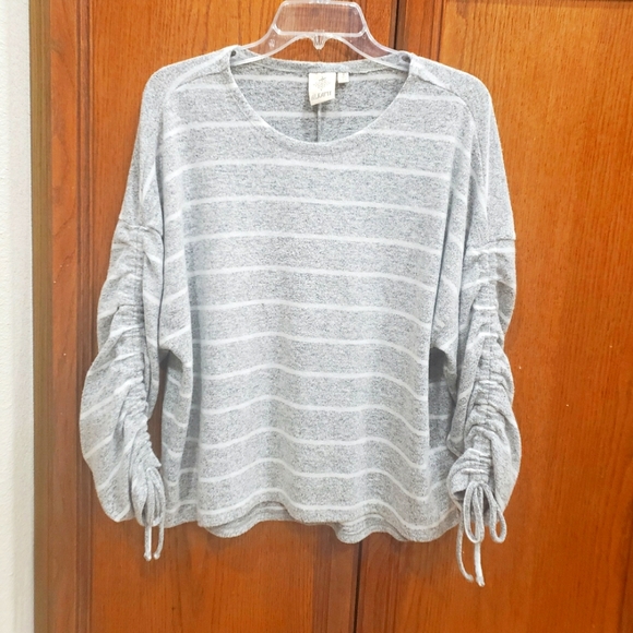 alkamy | Sweaters | Alkamy Insanely Soft Dramatic Sleeves Scoopneck ...